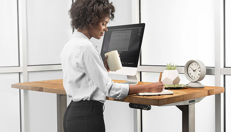 Sit Stand Desks Are Better for Your Back | HADO